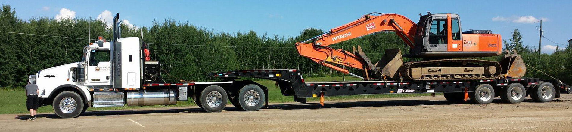 Cutting-Edge Heavy Trucking Services Slave Lake | PRAX Enterprises